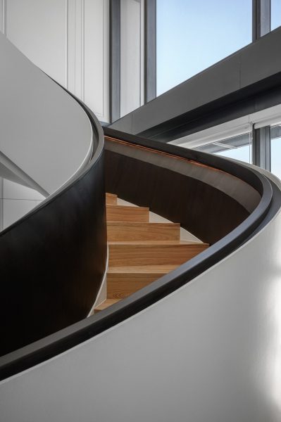 สะกดด้วยจุดเด่น เน้นความเป็นเอกลักษณ์ ไม้แท้จาก CHAMPACA มีให้คุณได้ ใน ...