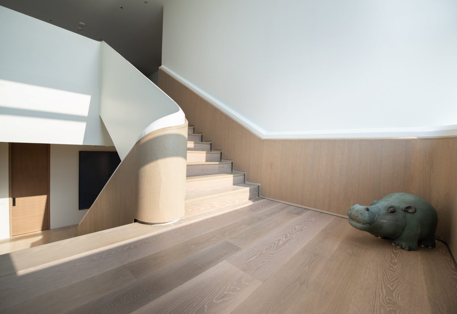 สะกดด้วยจุดเด่น เน้นความเป็นเอกลักษณ์ ไม้แท้จาก CHAMPACA มีให้คุณได้ ใน ...