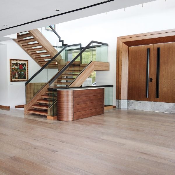 สะกดด้วยจุดเด่น เน้นความเป็นเอกลักษณ์ ไม้แท้จาก CHAMPACA มีให้คุณได้ ใน ...