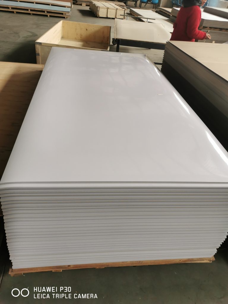 WHITE HPL - Architectexpo